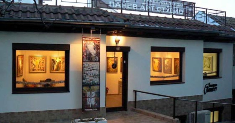 Panev Gallery